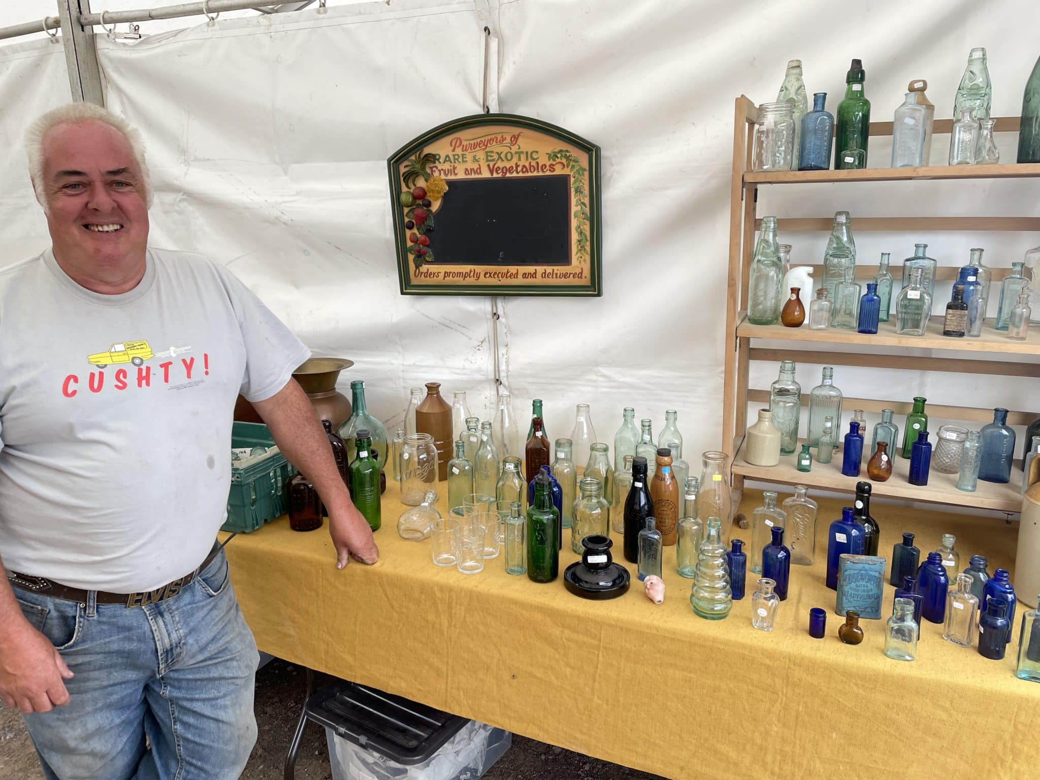 Shepton Mallet Stallholder Information | IACF Antiques Fairs